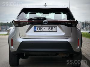 Серый Тойота Ярис 2022 в Рига, объемом двигателя 1.50 л и пробегом 194 тыс. км за 16990 €, фото 8 на AUTOMOTO.COM.LV