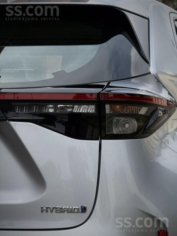 Pelēks Toyota Yaris 2022 Rīga, ar dzinēja tilpumu 1.50 L un nobraukumu 194 tūkst. km par 16990 €, foto 9 vietnē AUTOMOTO.COM.LV