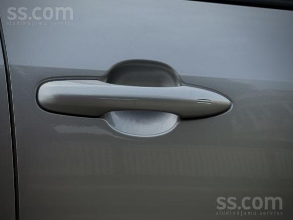 Pelēks Toyota Yaris 2022 Rīga, ar dzinēja tilpumu 1.50 L un nobraukumu 194 tūkst. km par 16990 €, foto 10 vietnē AUTOMOTO.COM.LV