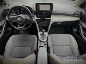 Pelēks Toyota Yaris 2022 Rīga, ar dzinēja tilpumu 1.50 L un nobraukumu 194 tūkst. km par 16500 €, foto 15 vietnē AUTOMOTO.COM.LV