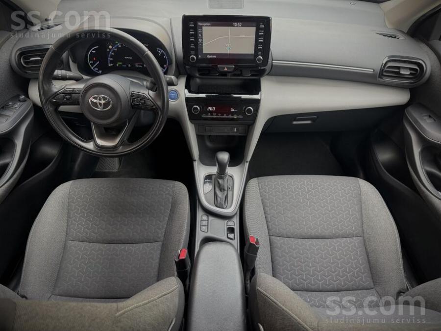 Pelēks Toyota Yaris 2022 Rīga, ar dzinēja tilpumu 1.50 L un nobraukumu 194 tūkst. km par 16500 €, foto 15 vietnē AUTOMOTO.COM.LV