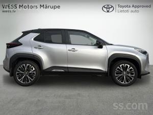 Pelēks Toyota Yaris 2022 Rīga, ar dzinēja tilpumu 1.50 L un nobraukumu 28 tūkst. km par 25990 €, foto 17 vietnē AUTOMOTO.COM.LV