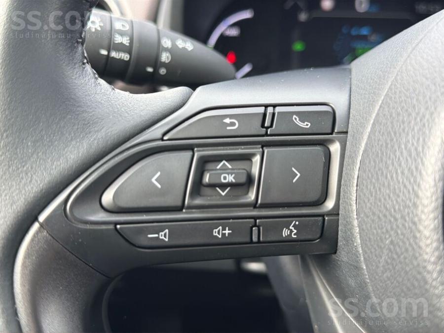 Pelēks Toyota Yaris 2022 Rīga, ar dzinēja tilpumu 1.50 L un nobraukumu 28 tūkst. km par 25990 €, foto 22 vietnē AUTOMOTO.COM.LV