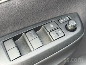 Pelēks Toyota Yaris 2022 Rīga, ar dzinēja tilpumu 1.50 L un nobraukumu 28 tūkst. km par 25990 €, foto 26 vietnē AUTOMOTO.COM.LV