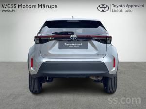 Pelēks Toyota Yaris 2023 Rīga, ar dzinēja tilpumu 1.50 L un nobraukumu 52 tūkst. km par 23590 €, foto 5 vietnē AUTOMOTO.COM.LV