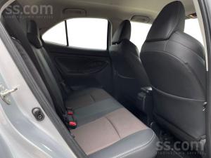 Pelēks Toyota Yaris 2023 Rīga, ar dzinēja tilpumu 1.50 L un nobraukumu 52 tūkst. km par 23590 €, foto 8 vietnē AUTOMOTO.COM.LV