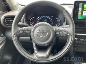 Pelēks Toyota Yaris 2023 Rīga, ar dzinēja tilpumu 1.50 L un nobraukumu 52 tūkst. km par 23590 €, foto 13 vietnē AUTOMOTO.COM.LV