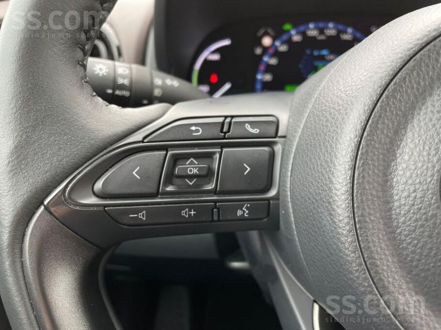 Pelēks Toyota Yaris 2023 Rīga, ar dzinēja tilpumu 1.50 L un nobraukumu 52 tūkst. km par 23590 €, foto 22 vietnē AUTOMOTO.COM.LV