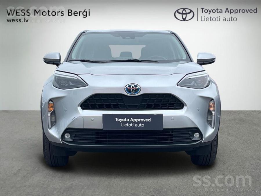 Pelēks Toyota Yaris 2023 Rīga, ar dzinēja tilpumu 1.50 L un nobraukumu 49 tūkst. km par 20990 €, foto 6 vietnē AUTOMOTO.COM.LV