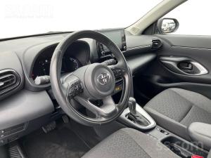 Pelēks Toyota Yaris 2023 Rīga, ar dzinēja tilpumu 1.50 L un nobraukumu 49 tūkst. km par 20990 €, foto 12 vietnē AUTOMOTO.COM.LV