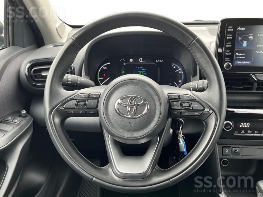 Pelēks Toyota Yaris 2023 Rīga, ar dzinēja tilpumu 1.50 L un nobraukumu 49 tūkst. km par 20990 €, foto 13 vietnē AUTOMOTO.COM.LV
