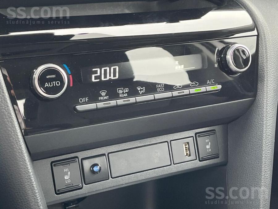 Pelēks Toyota Yaris 2023 Rīga, ar dzinēja tilpumu 1.50 L un nobraukumu 49 tūkst. km par 20990 €, foto 16 vietnē AUTOMOTO.COM.LV