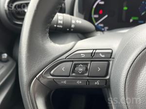 Pelēks Toyota Yaris 2023 Rīga, ar dzinēja tilpumu 1.50 L un nobraukumu 49 tūkst. km par 20990 €, foto 18 vietnē AUTOMOTO.COM.LV