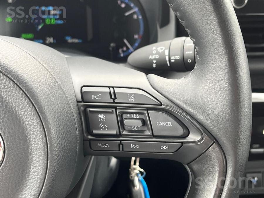 Pelēks Toyota Yaris 2023 Rīga, ar dzinēja tilpumu 1.50 L un nobraukumu 49 tūkst. km par 20990 €, foto 19 vietnē AUTOMOTO.COM.LV