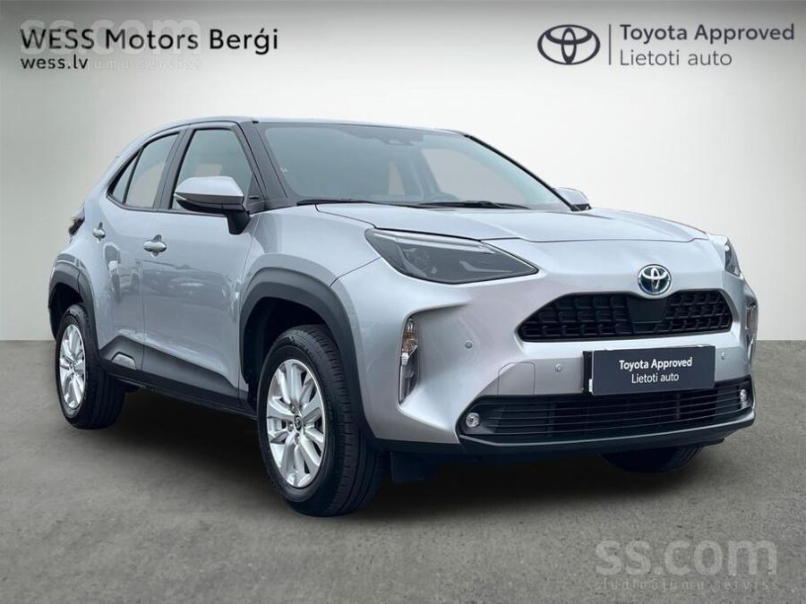 Pelēks Toyota Yaris 2023 Rīga, ar dzinēja tilpumu 1.50 L un nobraukumu 49 tūkst. km par 20990 €, foto 26 vietnē AUTOMOTO.COM.LV