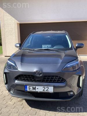 Pelēks Toyota Yaris 2024 Rīga, ar dzinēja tilpumu 1.50 L un nobraukumu 19 tūkst. km par 22950 €, foto 5 vietnē AUTOMOTO.COM.LV