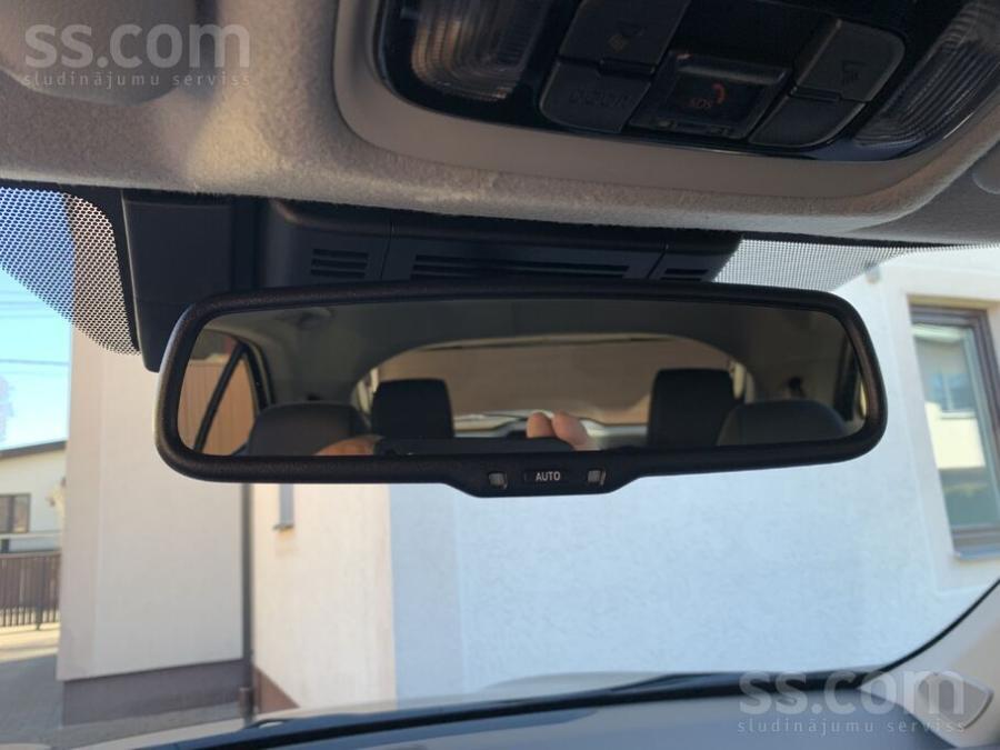 Pelēks Toyota Yaris 2024 Rīga, ar dzinēja tilpumu 1.50 L un nobraukumu 19 tūkst. km par 22950 €, foto 13 vietnē AUTOMOTO.COM.LV