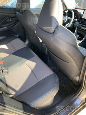 Pelēks Toyota Yaris 2024 Rīga, ar dzinēja tilpumu 1.50 L un nobraukumu 19 tūkst. km par 22950 €, foto 18 vietnē AUTOMOTO.COM.LV