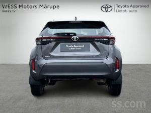 Pelēks Toyota Yaris 2024 Rīga, ar dzinēja tilpumu 1.50 L un nobraukumu 22 tūkst. km par 24490 €, foto 5 vietnē AUTOMOTO.COM.LV