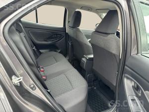 Pelēks Toyota Yaris 2024 Rīga, ar dzinēja tilpumu 1.50 L un nobraukumu 22 tūkst. km par 24490 €, foto 8 vietnē AUTOMOTO.COM.LV