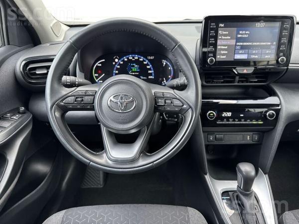 Pelēks Toyota Yaris 2024 Rīga, ar dzinēja tilpumu 1.50 L un nobraukumu 22 tūkst. km par 24490 €, foto 9 vietnē AUTOMOTO.COM.LV