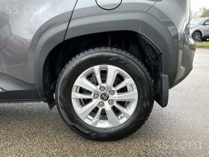 Pelēks Toyota Yaris 2024 Rīga, ar dzinēja tilpumu 1.50 L un nobraukumu 22 tūkst. km par 24490 €, foto 16 vietnē AUTOMOTO.COM.LV