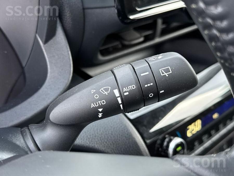 Pelēks Toyota Yaris 2024 Rīga, ar dzinēja tilpumu 1.50 L un nobraukumu 22 tūkst. km par 24490 €, foto 25 vietnē AUTOMOTO.COM.LV