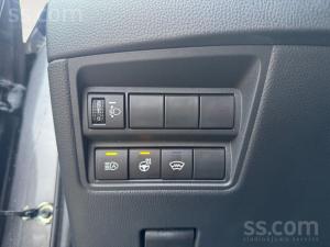 Grey Toyota Yaris 2025 in Riga, with an engine capacity of 1.50 L and mileage of 18 thousand km for 23500 €, photo 12 on AUTOMOTO.COM.LV