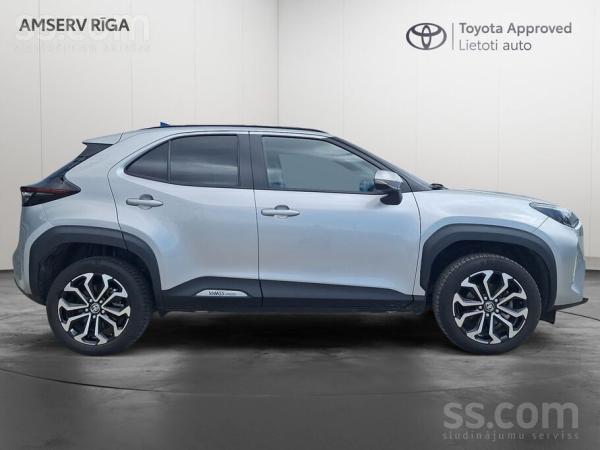 Pelēks Toyota Yaris 2025 Rīga, ar dzinēja tilpumu 1.50 L un nobraukumu 29 tūkst. km par 23500 €, foto 8 vietnē AUTOMOTO.COM.LV