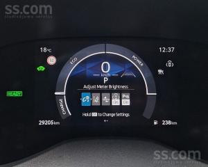 Grey Toyota Yaris 2025 in Riga, with an engine capacity of 1.50 L and mileage of 29 thousand km for 23500 €, photo 17 on AUTOMOTO.COM.LV
