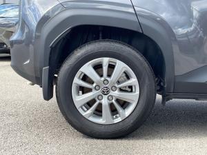 Pelēks Toyota Yaris 2025 Rīga, ar dzinēja tilpumu 1.50 L un nobraukumu 33 tūkst. km par 24590 €, foto 15 vietnē AUTOMOTO.COM.LV