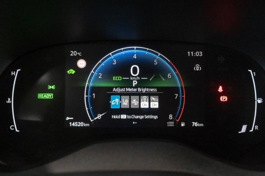 Pelēks Toyota Yaris 2025 Viļņa, ar dzinēja tilpumu 1.50 L un nobraukumu 32 tūkst. km par 23900 €, foto 12 vietnē AUTOMOTO.COM.LV