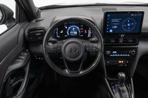 Toyota Yaris 2025 Viļņa vietnē Pelēks Toyota Yaris 2025 Viļņa, ar dzinēja tilpumu 1.50 L un nobraukumu 38 tūkst. km par 24900 €, foto 10 vietnē AUTOMOTO.COM.LV
