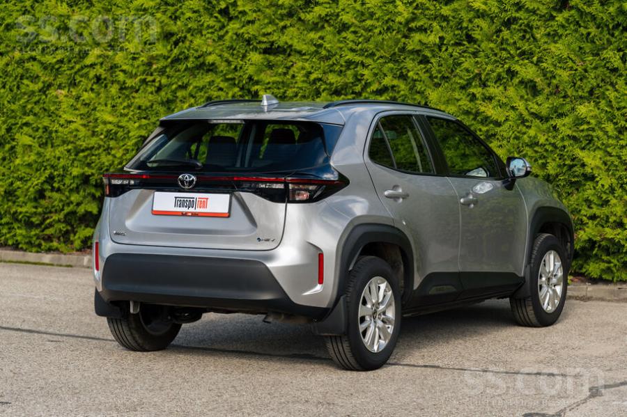 Pelēks Toyota Yaris 2025 Rīga, ar dzinēja tilpumu 1.50 L un nobraukumu 40 tūkst. km par 22900 €, foto 6 vietnē AUTOMOTO.COM.LV