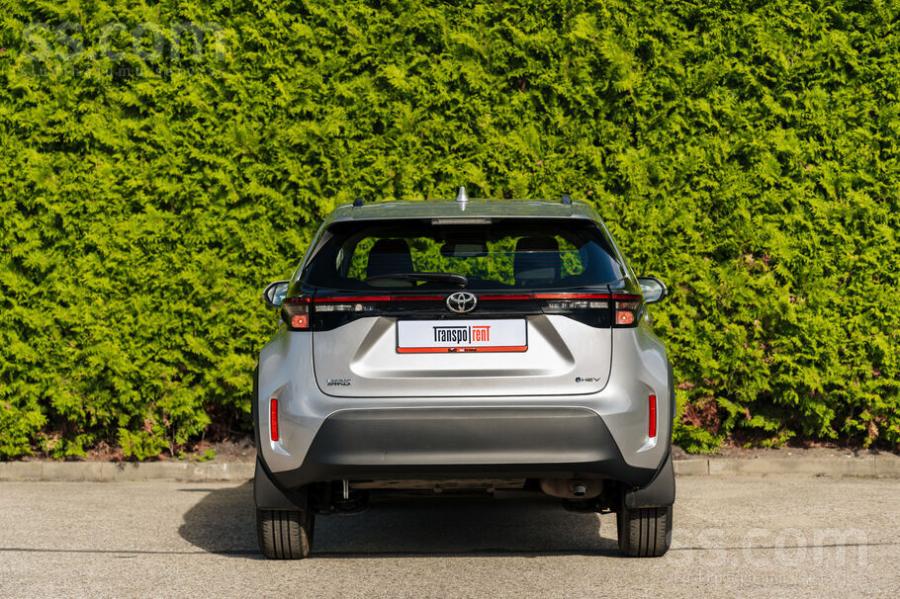 Pelēks Toyota Yaris 2025 Rīga, ar dzinēja tilpumu 1.50 L un nobraukumu 40 tūkst. km par 22900 €, foto 7 vietnē AUTOMOTO.COM.LV