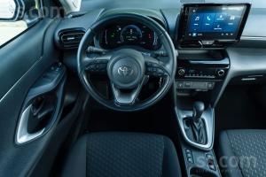 Pelēks Toyota Yaris 2025 Rīga, ar dzinēja tilpumu 1.50 L un nobraukumu 40 tūkst. km par 22900 €, foto 17 vietnē AUTOMOTO.COM.LV