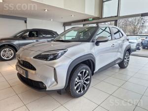 Pelēks Toyota Yaris 2025 Rīga, ar dzinēja tilpumu 1.50 L un nobraukumu 42 tūkst. km par 22500 €, foto 1 vietnē AUTOMOTO.COM.LV