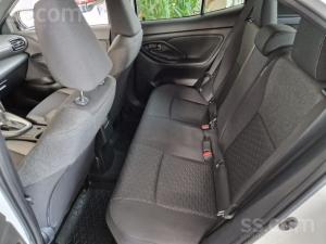 Pelēks Toyota Yaris 2025 Rīga, ar dzinēja tilpumu 1.50 L un nobraukumu 42 tūkst. km par 22500 €, foto 10 vietnē AUTOMOTO.COM.LV
