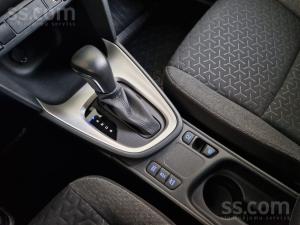 Pelēks Toyota Yaris 2025 Rīga, ar dzinēja tilpumu 1.50 L un nobraukumu 42 tūkst. km par 22500 €, foto 16 vietnē AUTOMOTO.COM.LV
