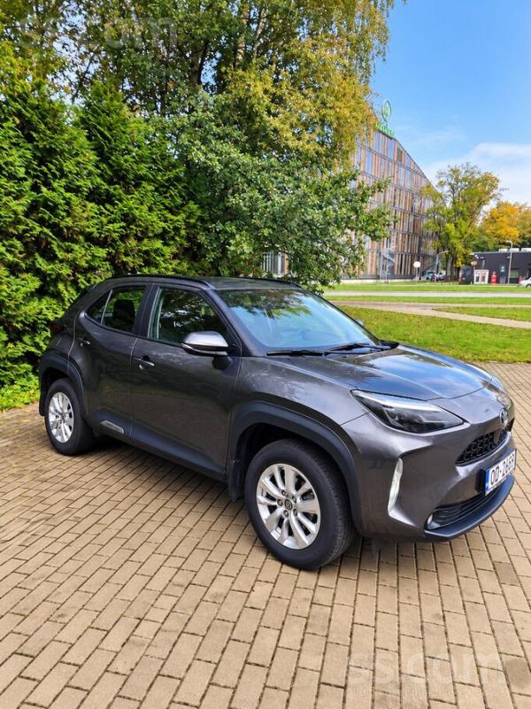 Pelēks Toyota Yaris 2025 Rīga, ar dzinēja tilpumu 1.50 L un nobraukumu 43 tūkst. km par 22900 €, foto 4 vietnē AUTOMOTO.COM.LV