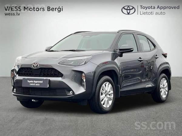 Pelēks Toyota Yaris 2025 Rīga, ar dzinēja tilpumu 1.50 L un nobraukumu 22 tūkst. km par 23490 €, foto 1 vietnē AUTOMOTO.COM.LV