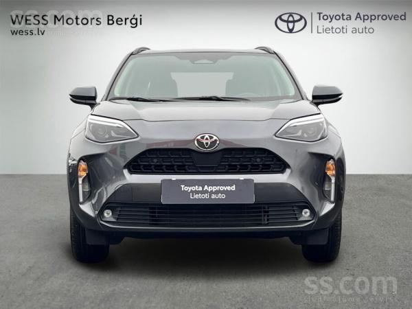 Pelēks Toyota Yaris 2025 Rīga, ar dzinēja tilpumu 1.50 L un nobraukumu 22 tūkst. km par 23490 €, foto 6 vietnē AUTOMOTO.COM.LV