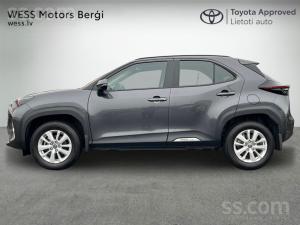 Pelēks Toyota Yaris 2025 Rīga, ar dzinēja tilpumu 1.50 L un nobraukumu 29 tūkst. km par 23490 €, foto 4 vietnē AUTOMOTO.COM.LV