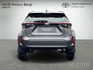 Pelēks Toyota Yaris 2025 Rīga, ar dzinēja tilpumu 1.50 L un nobraukumu 29 tūkst. km par 23490 €, foto 5 vietnē AUTOMOTO.COM.LV
