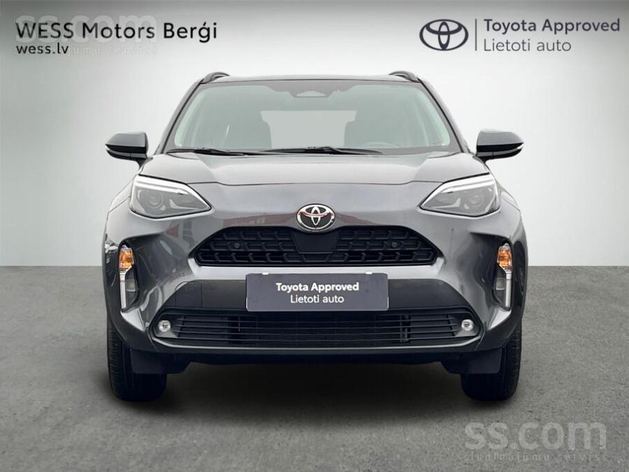 Pelēks Toyota Yaris 2025 Rīga, ar dzinēja tilpumu 1.50 L un nobraukumu 29 tūkst. km par 23490 €, foto 6 vietnē AUTOMOTO.COM.LV
