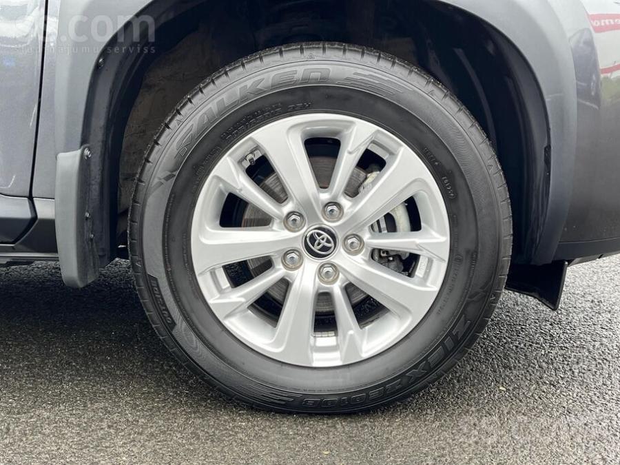 Pelēks Toyota Yaris 2025 Rīga, ar dzinēja tilpumu 1.50 L un nobraukumu 29 tūkst. km par 23490 €, foto 22 vietnē AUTOMOTO.COM.LV