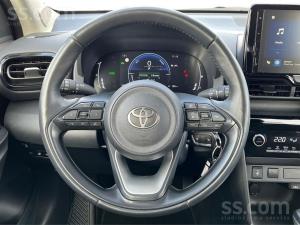Pelēks Toyota Yaris 2025 Rīga, ar dzinēja tilpumu 1.50 L un nobraukumu 24 tūkst. km par 23490 €, foto 13 vietnē AUTOMOTO.COM.LV