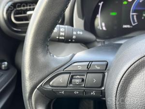 Pelēks Toyota Yaris 2025 Rīga, ar dzinēja tilpumu 1.50 L un nobraukumu 24 tūkst. km par 23490 €, foto 19 vietnē AUTOMOTO.COM.LV