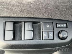 Pelēks Toyota Yaris 2025 Rīga, ar dzinēja tilpumu 1.50 L un nobraukumu 24 tūkst. km par 23490 €, foto 21 vietnē AUTOMOTO.COM.LV