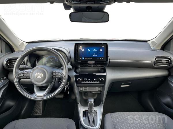 Pelēks Toyota Yaris 2025 Rīga, ar dzinēja tilpumu 1.50 L un nobraukumu 24 tūkst. km par 23490 €, foto 9 vietnē AUTOMOTO.COM.LV